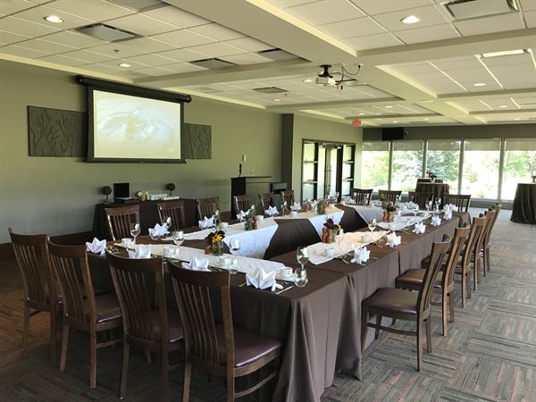 Silver Springs Golf & Country Club - Calgary, AB - Wedding Venue