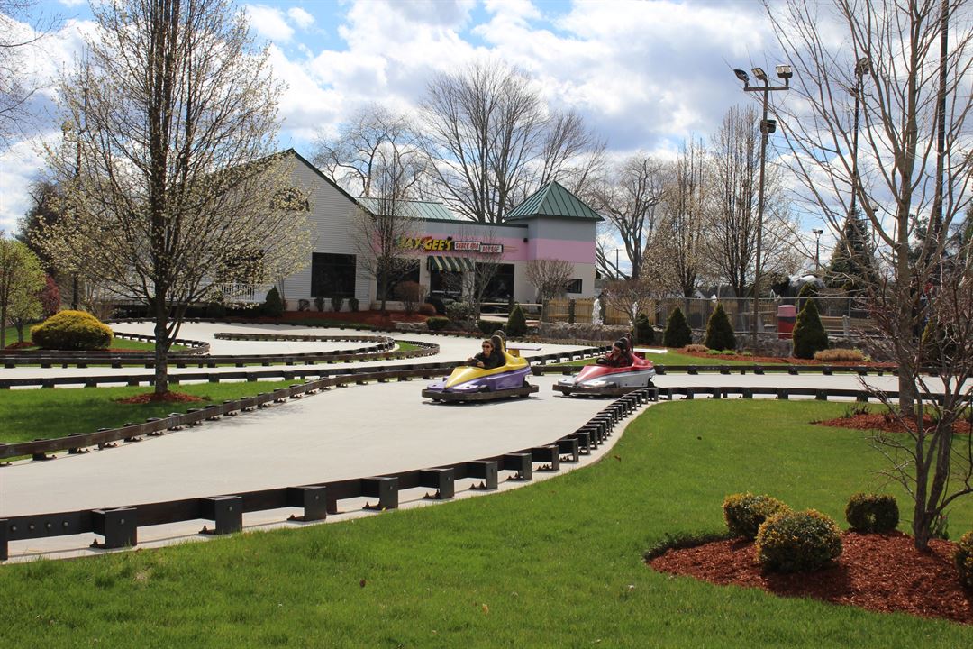 Jay Gee's Fun Center - Methuen, MA - Party Venue