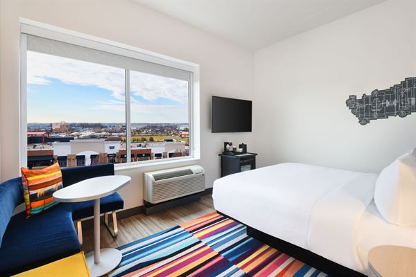 Aloft Cincinnati West Chester - West Chester, OH - Party Venue