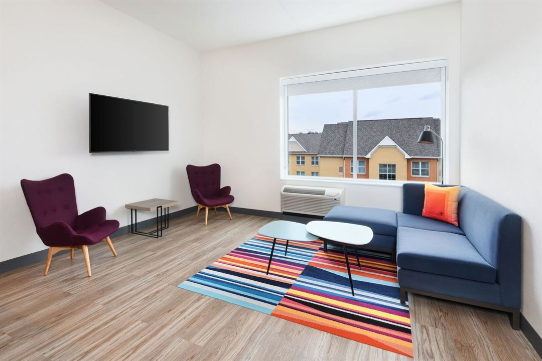 Aloft Cincinnati West Chester - West Chester, OH - Party Venue