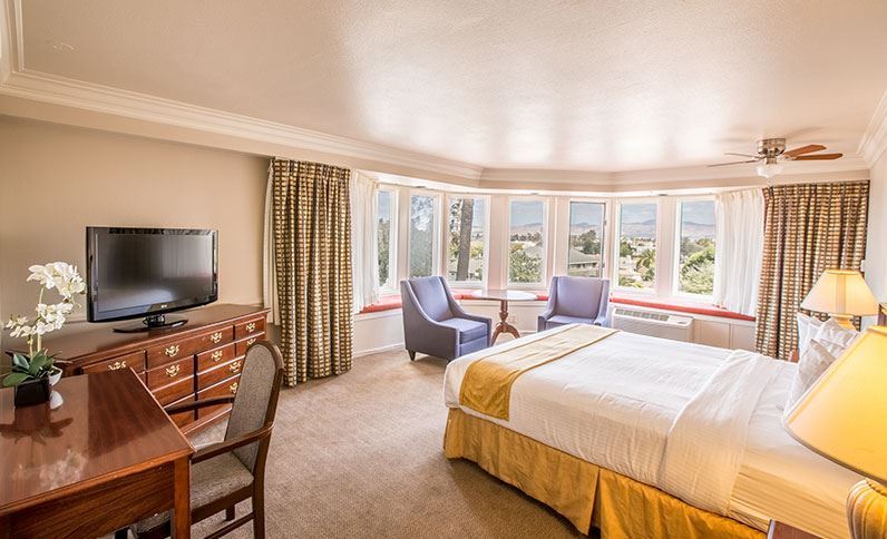 Historic Santa Maria Inn - Santa Maria, CA - Wedding Venue