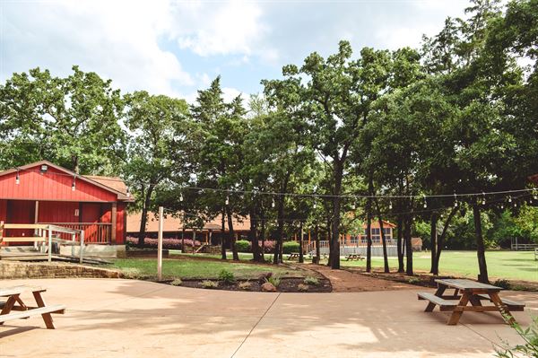 Circle R Ranch - Flower Mound, TX - Meeting Venue
