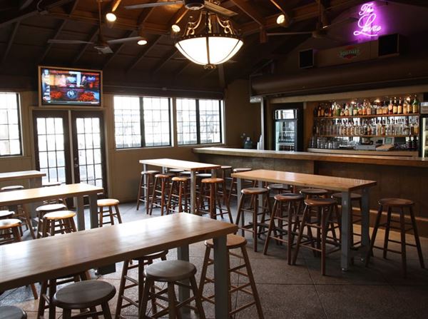 The Levee Bar & Grill - Kansas City, MO - Party Venue