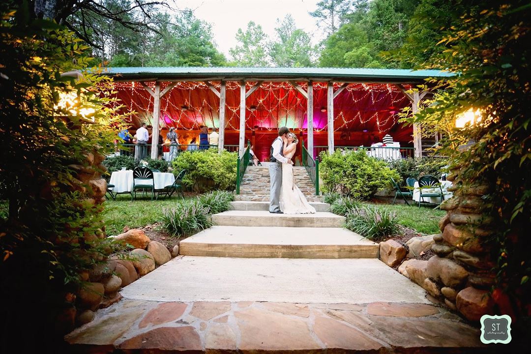 The Lily Barn - Townsend, TN - Wedding Venue