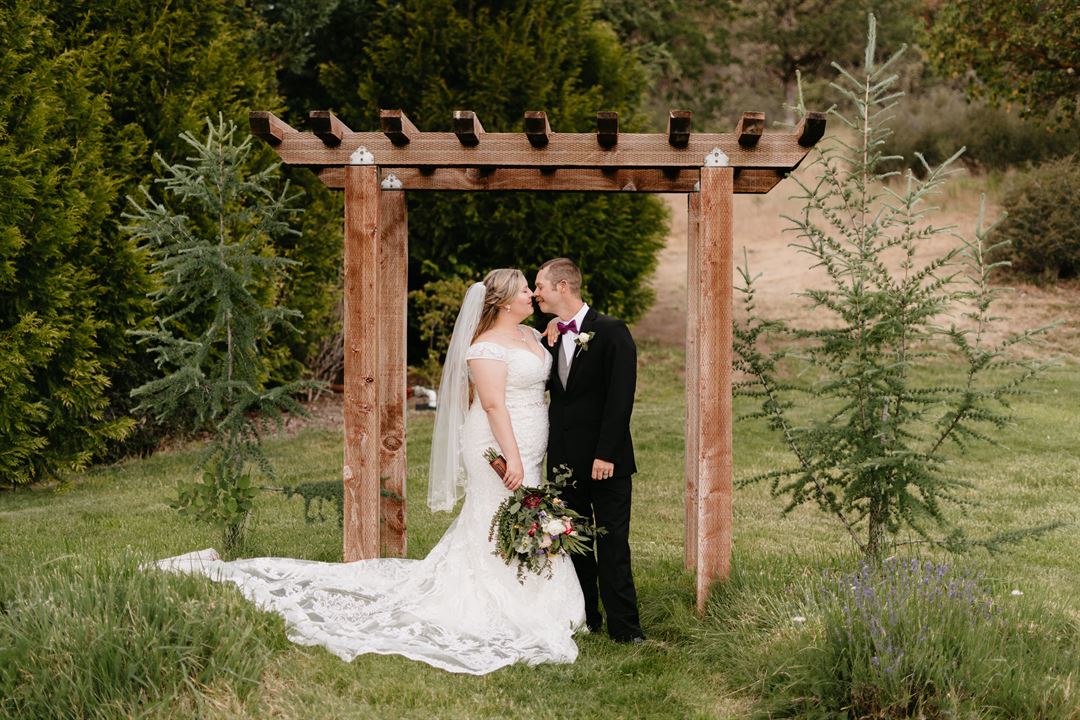 Pacifica Garden - Williams, OR - Wedding Venue