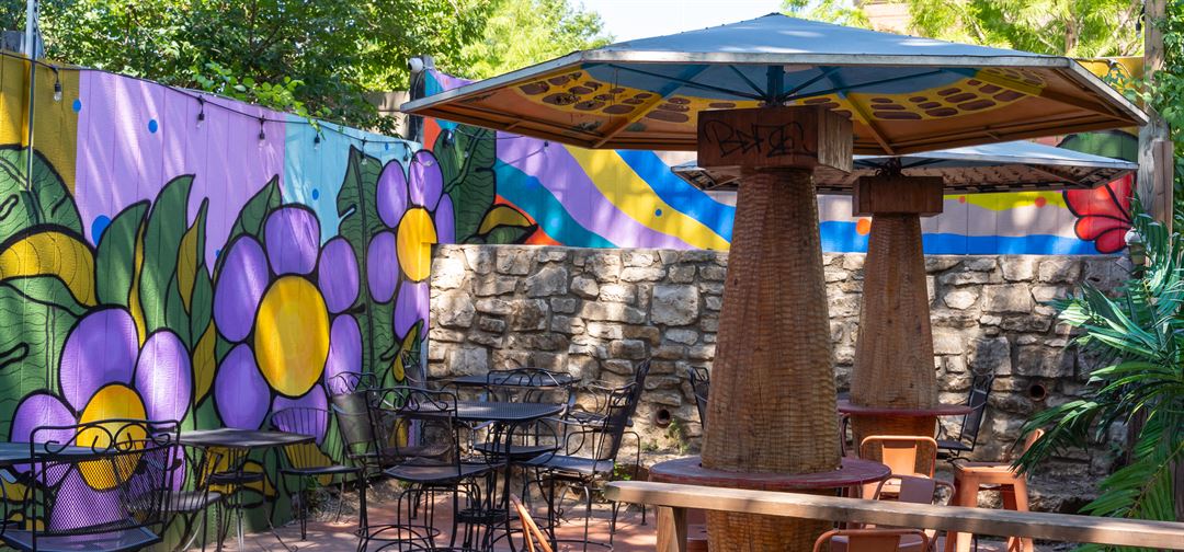 The Levee Bar & Grill - Kansas City, MO - Party Venue