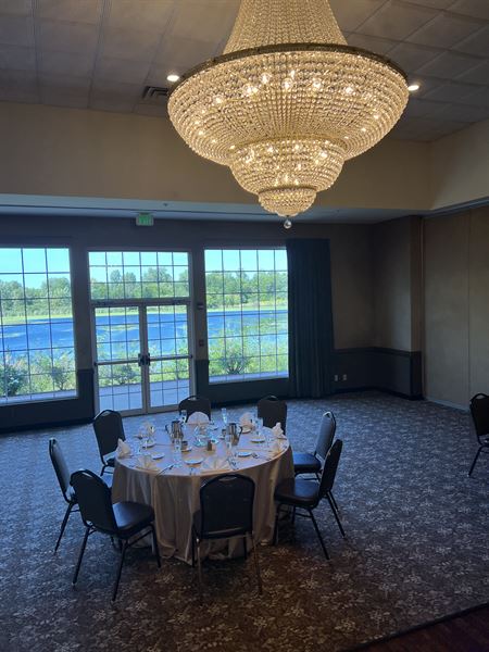 Avalon Manor Banquet Center - Merrillville, IN - Wedding Venue