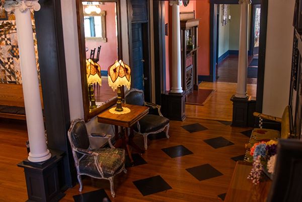 Governor's Row House - Topeka, KS - Wedding Venue