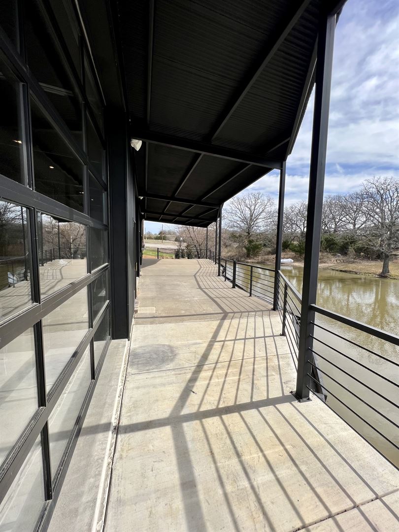 Loco Lake Venue - Sunset, TX - Wedding Venue