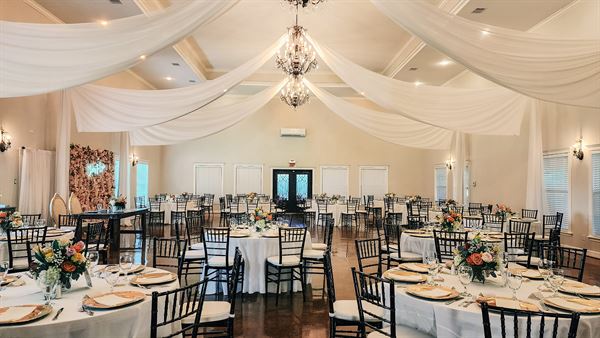 Oak Tree Manor Weddings - Spring, TX - Wedding Venue