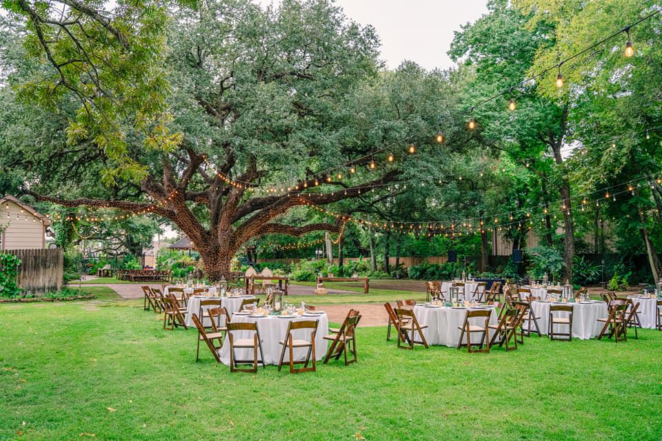 Oak Tree Manor Weddings - Spring, TX - Wedding Venue