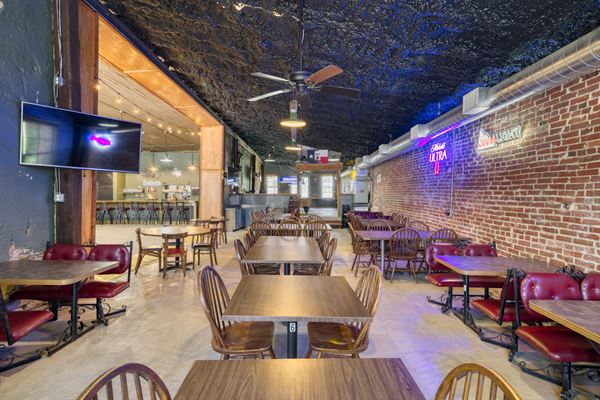 Burton Roadhouse - Burton, TX - Party Venue