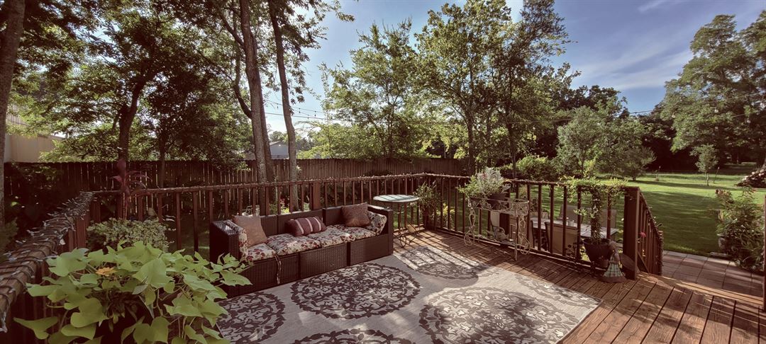 Oak Tree Manor Weddings - Spring, TX - Wedding Venue