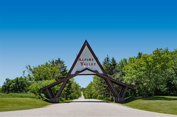 Alpine Valley Resort - Elkhorn, WI - Wedding Venue