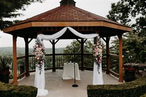 Pine Knob Mansion & Carriage House - Clarkston, MI - Party Venue