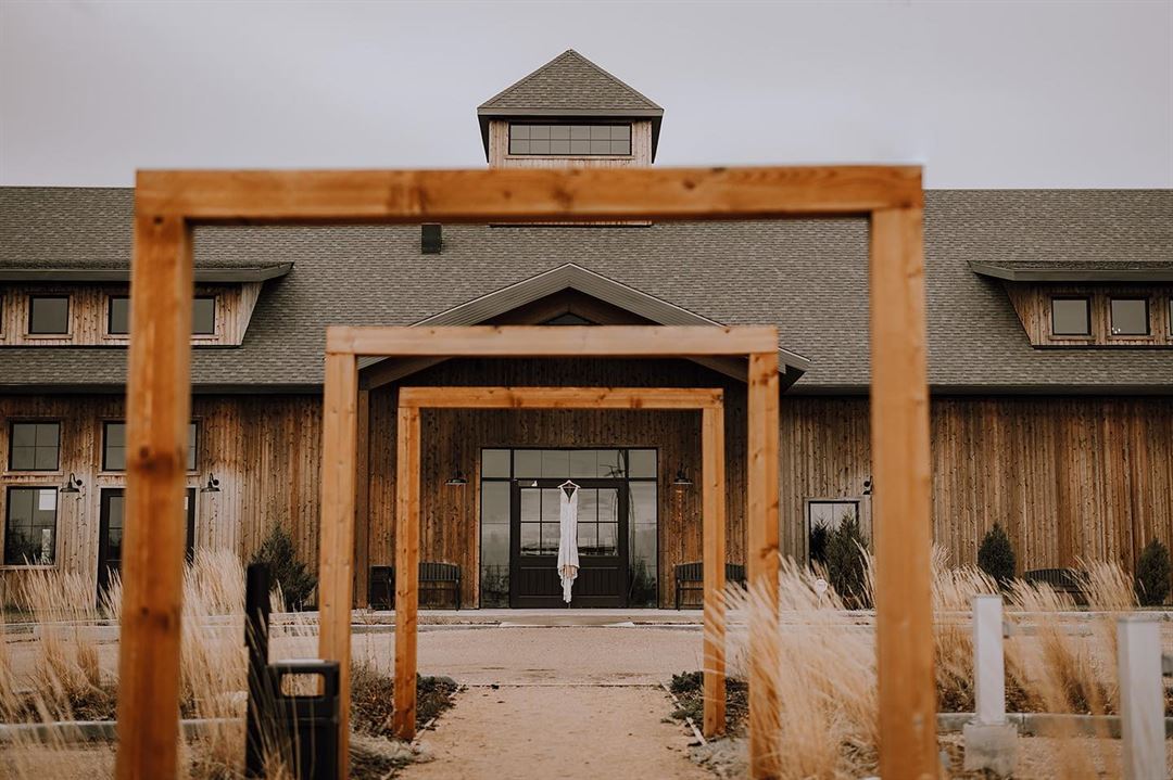 The Barn at Wind's Edge - Saskatoon, SK - Wedding Venue