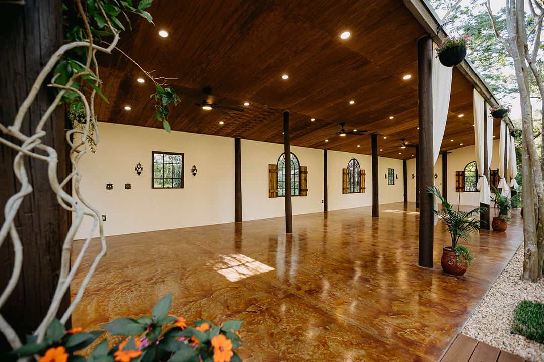 Del Favero Oasis - Tampa, FL - Wedding Venue