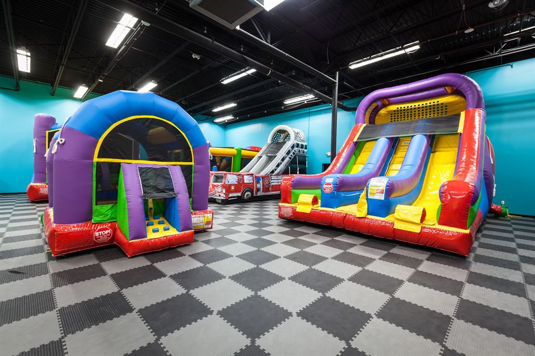 Scene75 Entertainment Center Brunswick/Cleveland - Brunswick, OH ...