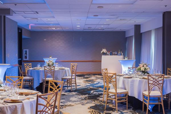 DoubleTree by Hilton Tampa Rocky Point Waterfront - Tampa, FL - Wedding ...
