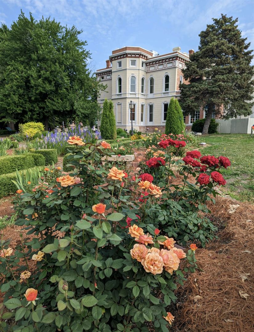 Wyeth-Tootle Mansion - Saint Joseph, MO - Party Venue