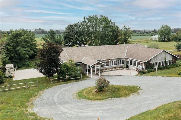 Strathmere - North Gower, ON - Wedding Venue