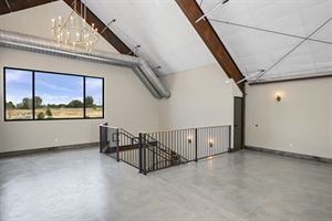 Rustic Daisy Event Barn - Nampa, ID - Wedding Venue