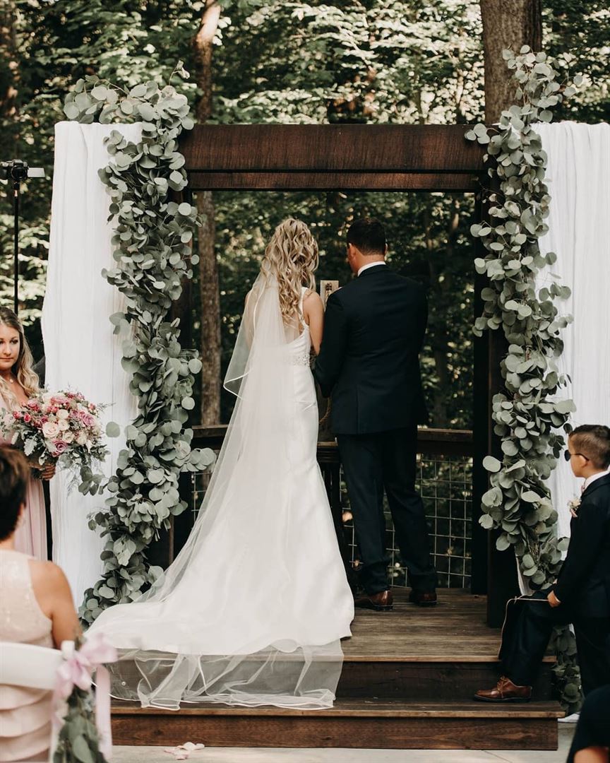 3 Fat Labs Wedding & Event Barn - Greencastle, IN - Wedding Venue