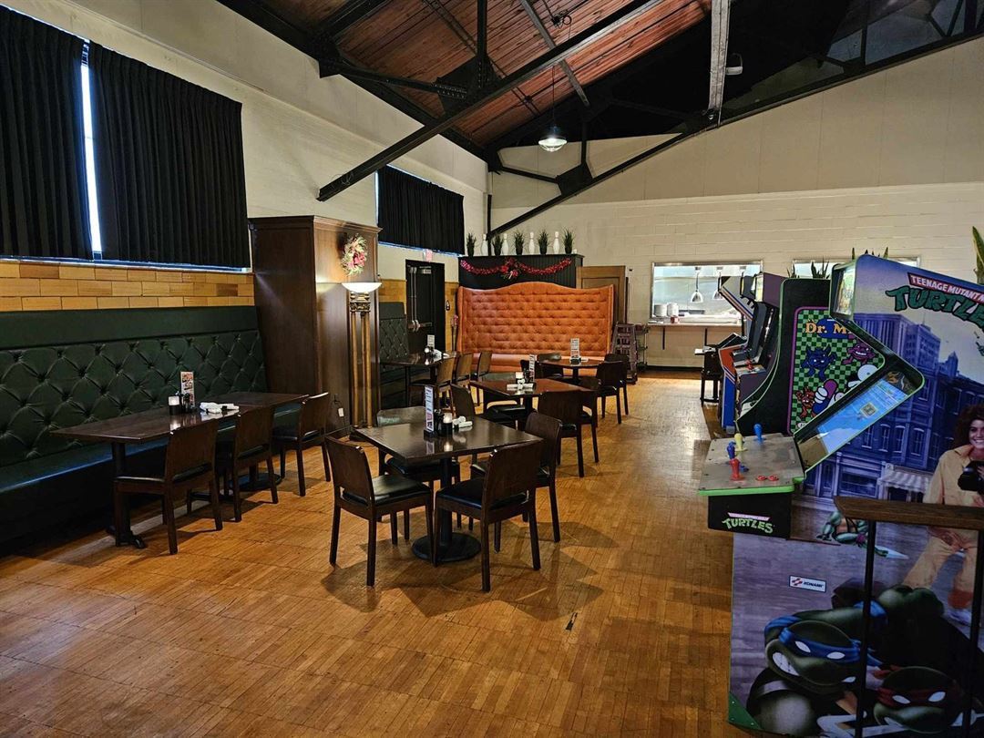 Decades - Lancaster, PA - Party Venue