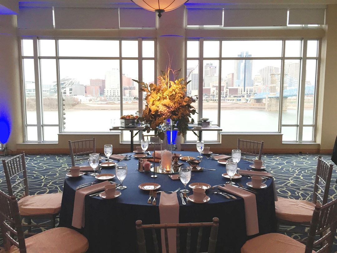 Embassy Suites by Hilton Cincinnati RiverCenter - Covington, KY ...