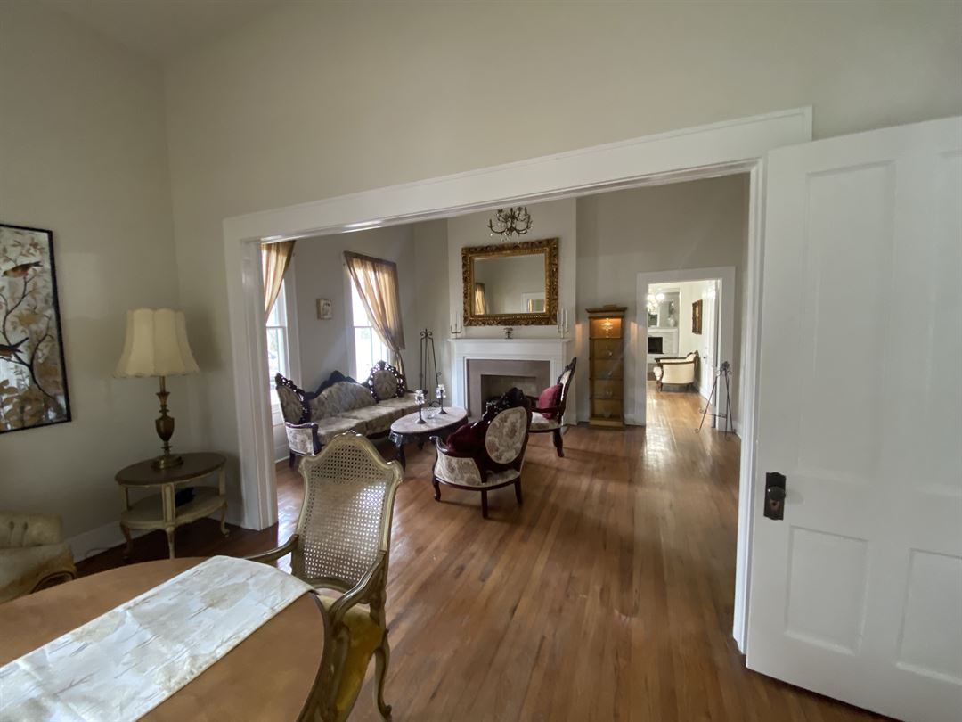 The Melady House Venue - Alexandria, LA - Wedding Venue