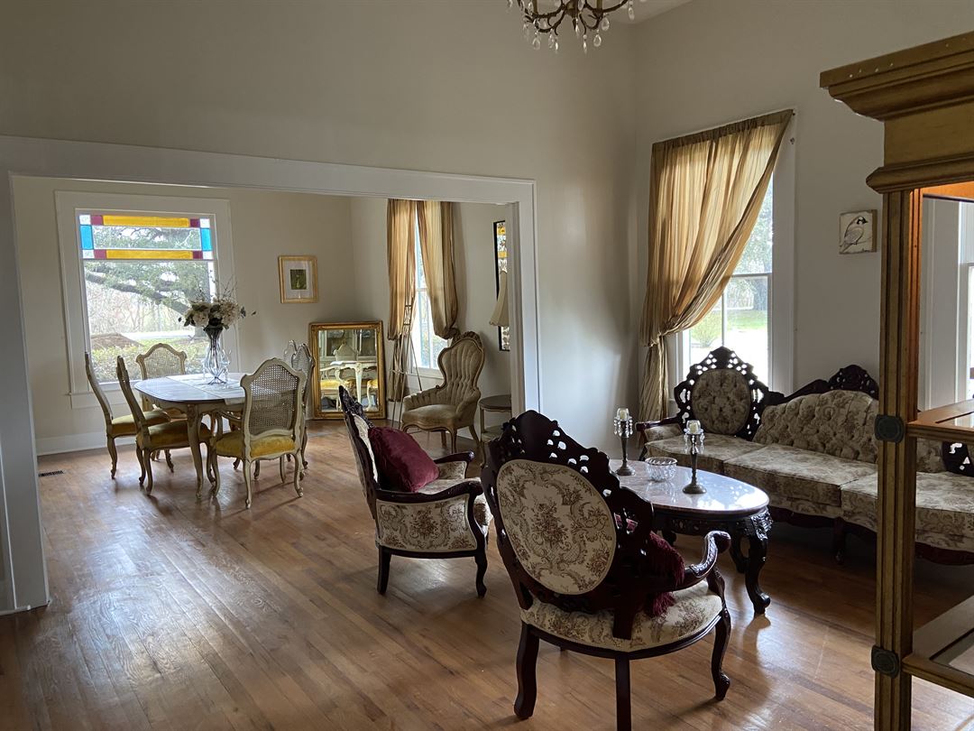 The Melady House Venue - Alexandria, LA - Wedding Venue