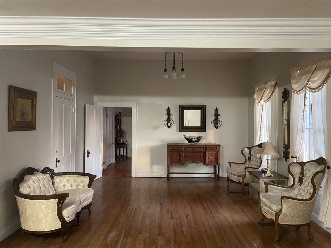 The Melady House Venue - Alexandria, LA - Wedding Venue