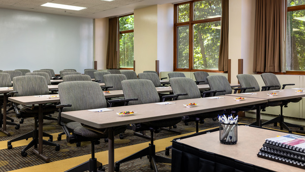 Q Center | Conference & Meeting Center - Saint Charles, IL - Meeting Venue