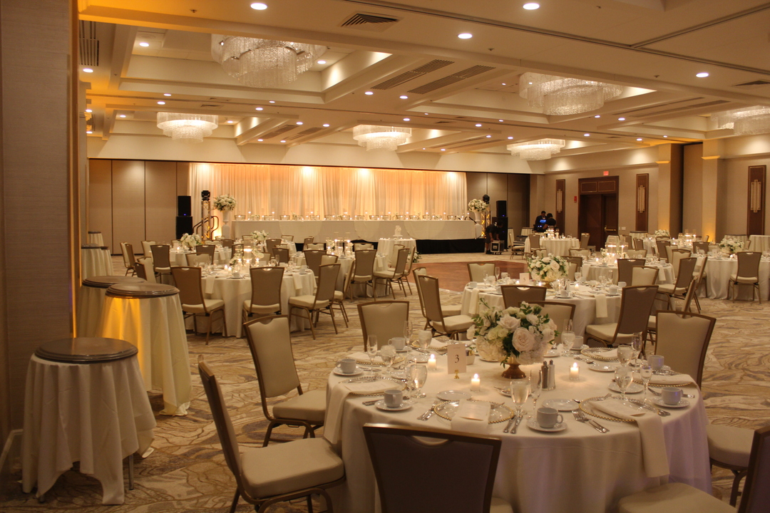 Detroit Marriott Troy - Troy, MI - Wedding Venue